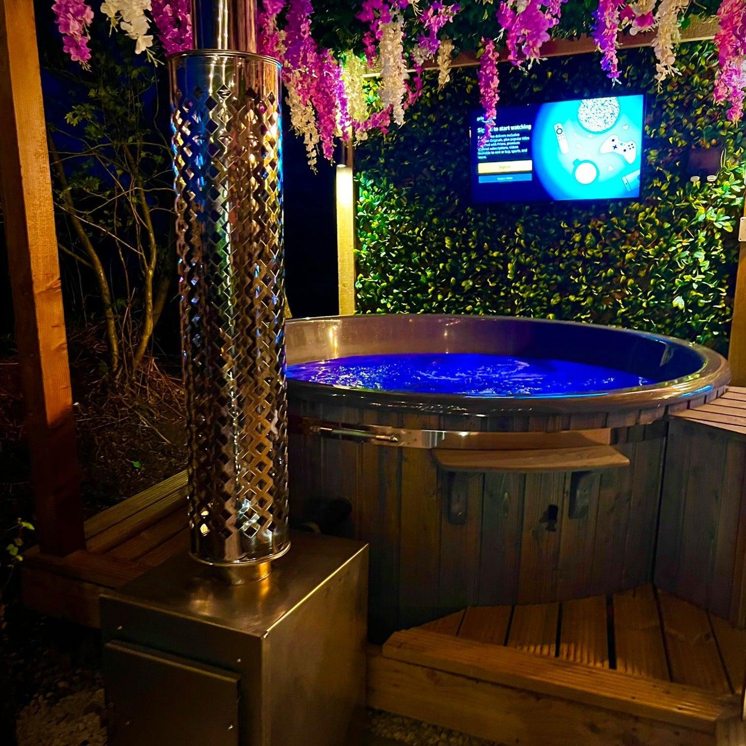 Large 200cm Wood Fired Hot Tub | External Heater | Fibreglass Liner ...