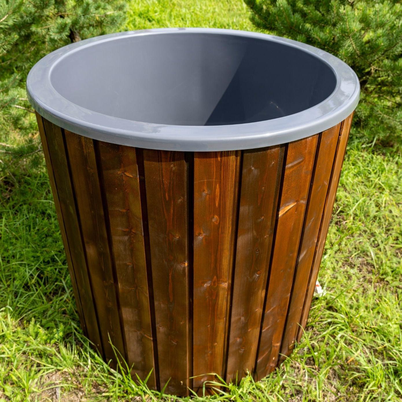 Plunge Pool/ Ice Bath, Fibreglass Liner, Thermowood. – Layzee Living